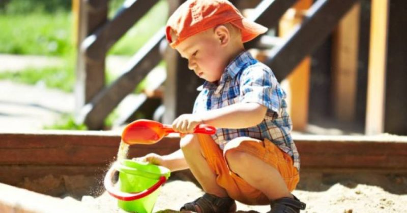 Play Sand vs All Purpose Sand — Know The Difference!